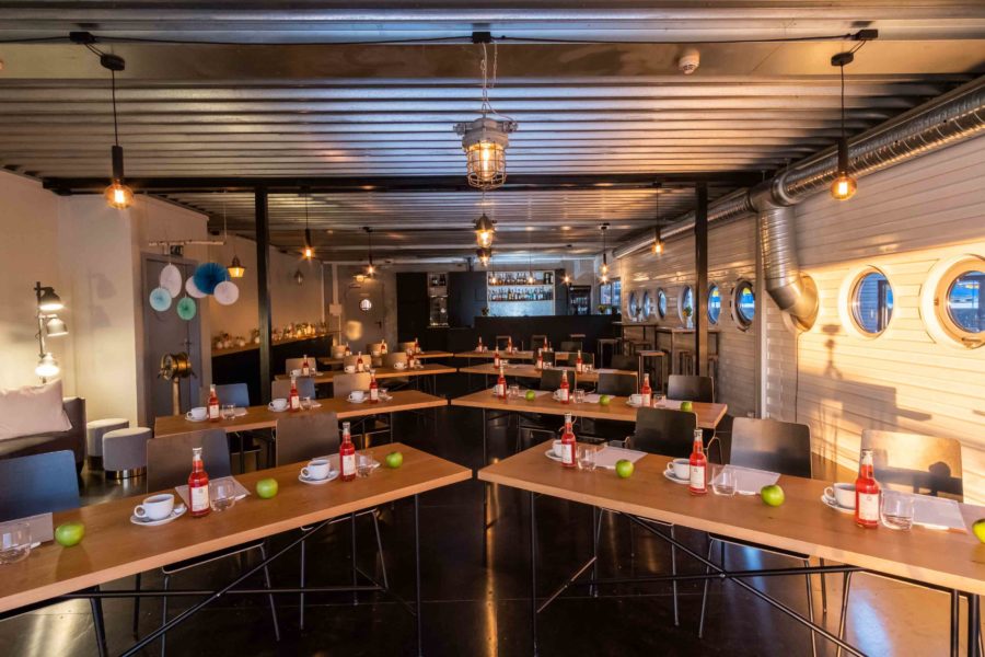 Bestuhlungen für Events & Feiern - Dock10 Berlin