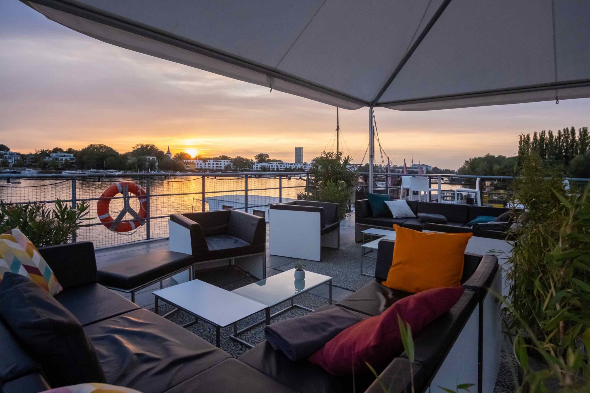 Dock10 Berlin - Die Eventlocation am Wasser